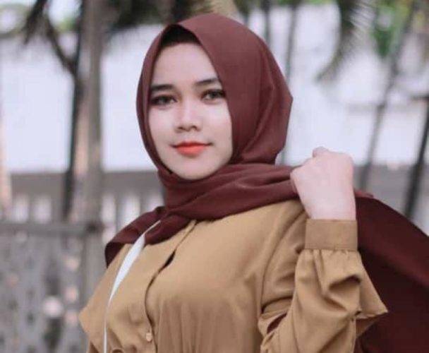 Mahasiswa Cantik Asal FKIP UNS, Fiska Amanda Mulia Raih Juara 2 Lomba Infografis Nasional ...