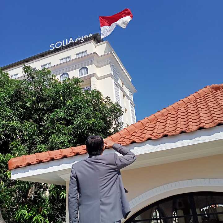 Solia Zigna Kampung Batik Kibarkan Bendera Merah Putih Raksasa ...